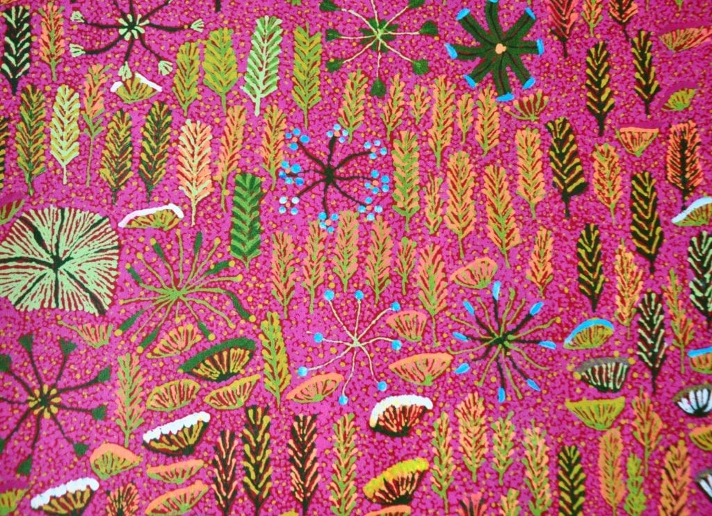 Aboriginal culture wallpaper 'Betty' in pink - Designs By Origin