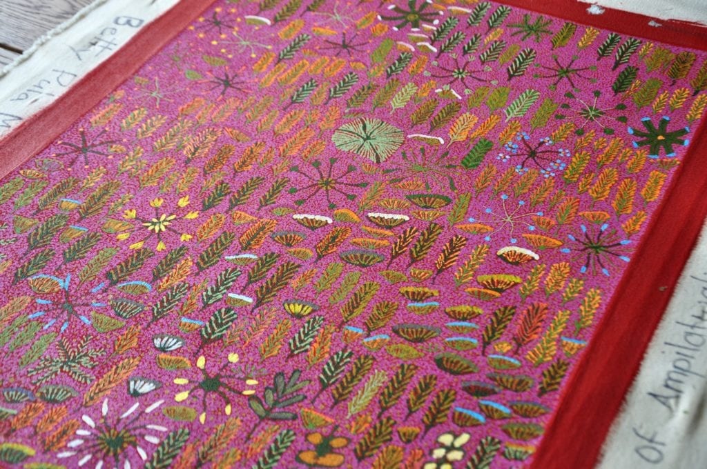 Aboriginal culture wallpaper 'Betty' in pink - Designs By Origin