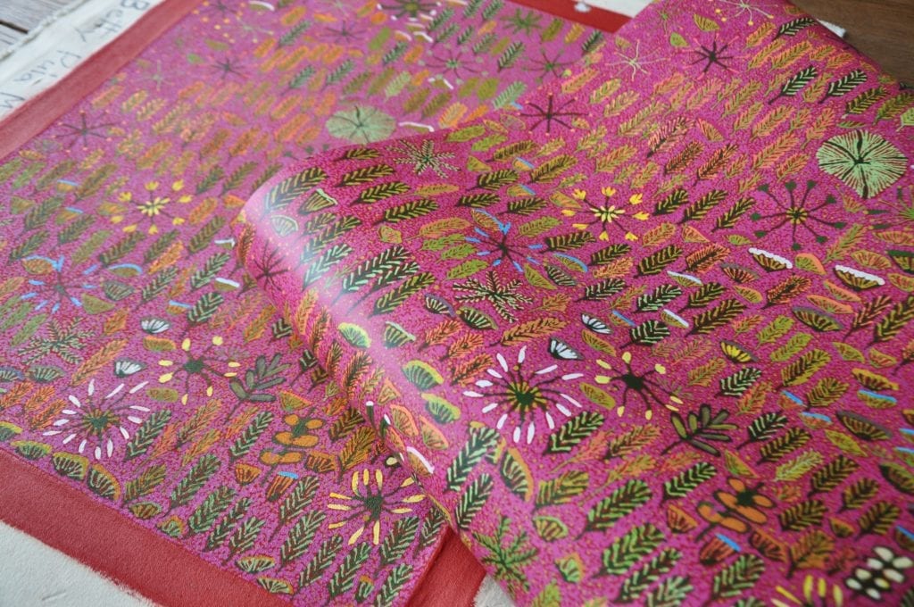 Aboriginal culture wallpaper 'Betty' in pink - Designs By Origin